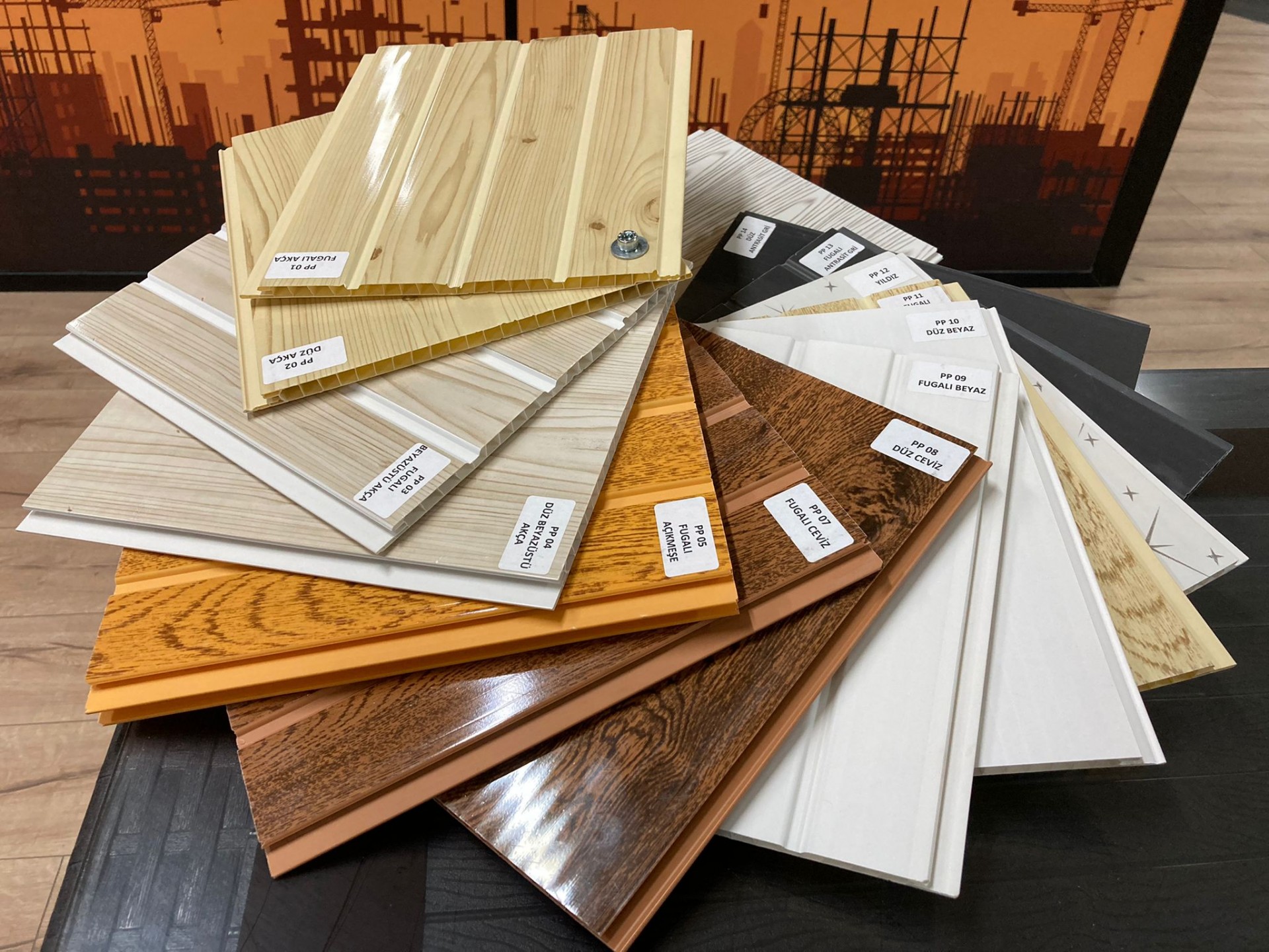 Plastik Kapı Ve Tavan Lambrileri Tutar Yapı İnşaat Yapı Ve Endüstri